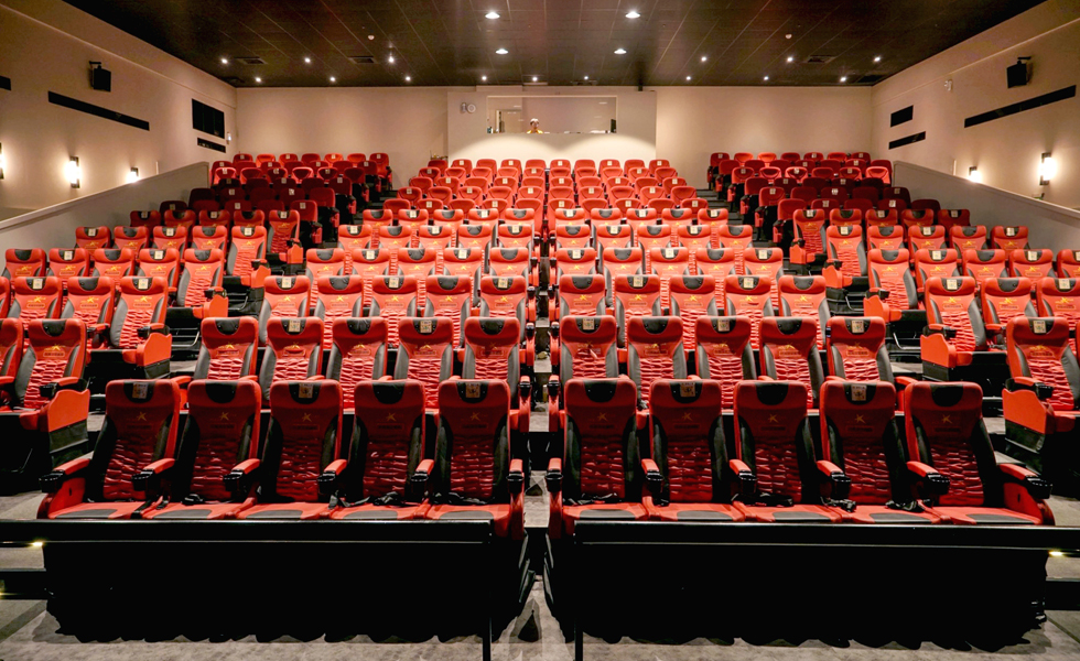 萌翻一夏！一泊送三大禮 – STAY EASY. STAY SMART.